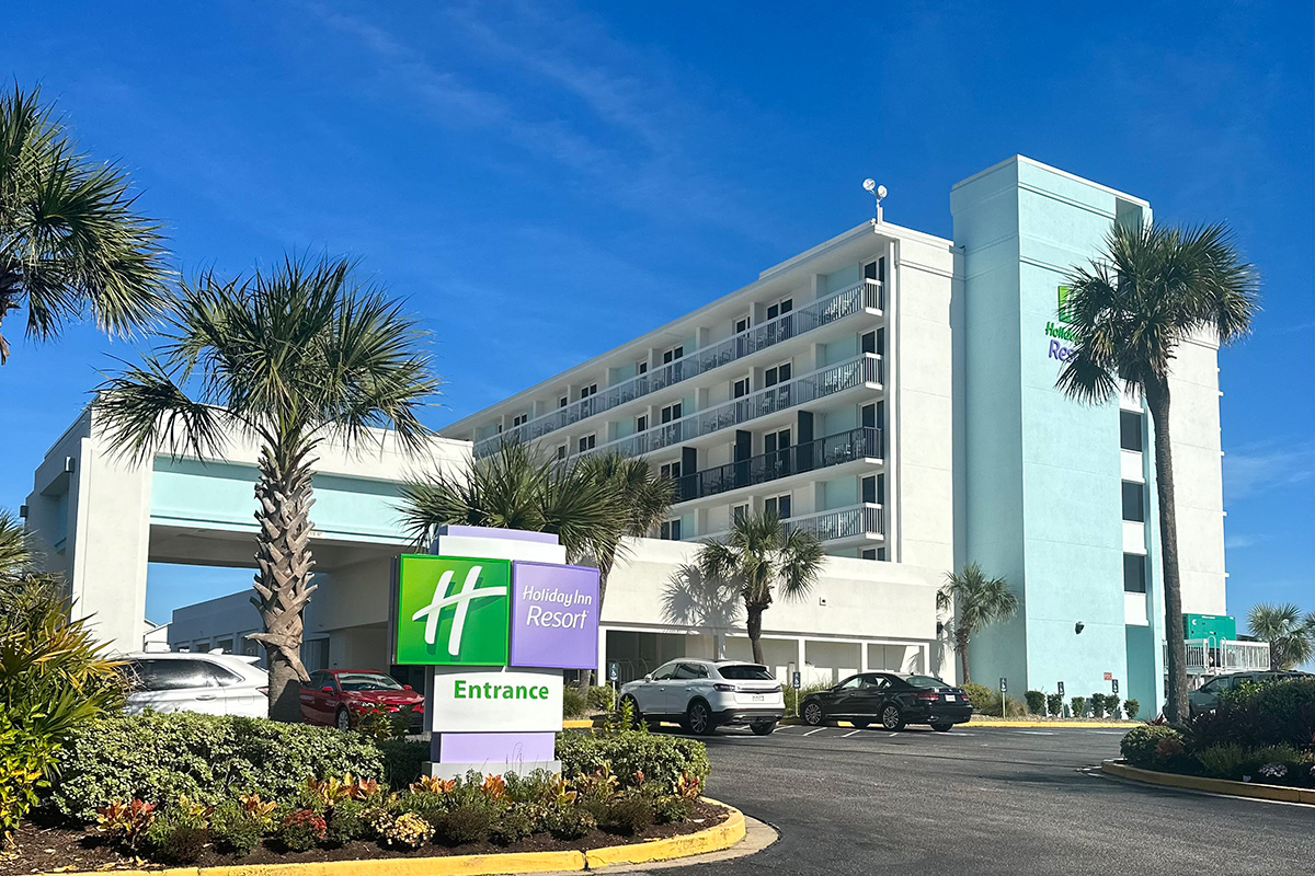 Holiday Inn Resort at Surfside Beach | Visit Myrtle Beach