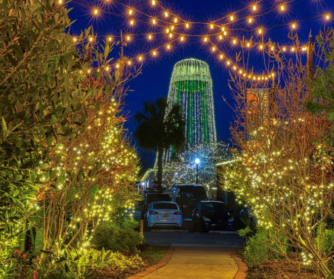 Christmas in Conway: A Rivertown Holiday Full of Lights, Charm, and ...